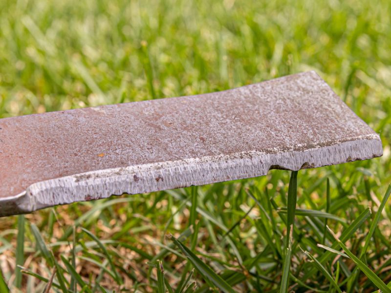 How often should I sharpen my mower blades? (w/Pics & Caveats) – iGoPro ...