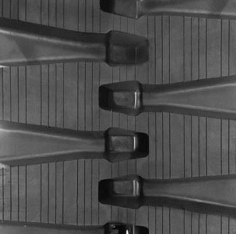 450x81Nx76 Rubber Tracks (Set of 2) N Tread Pattern (18") – iGoPro Lawn ...