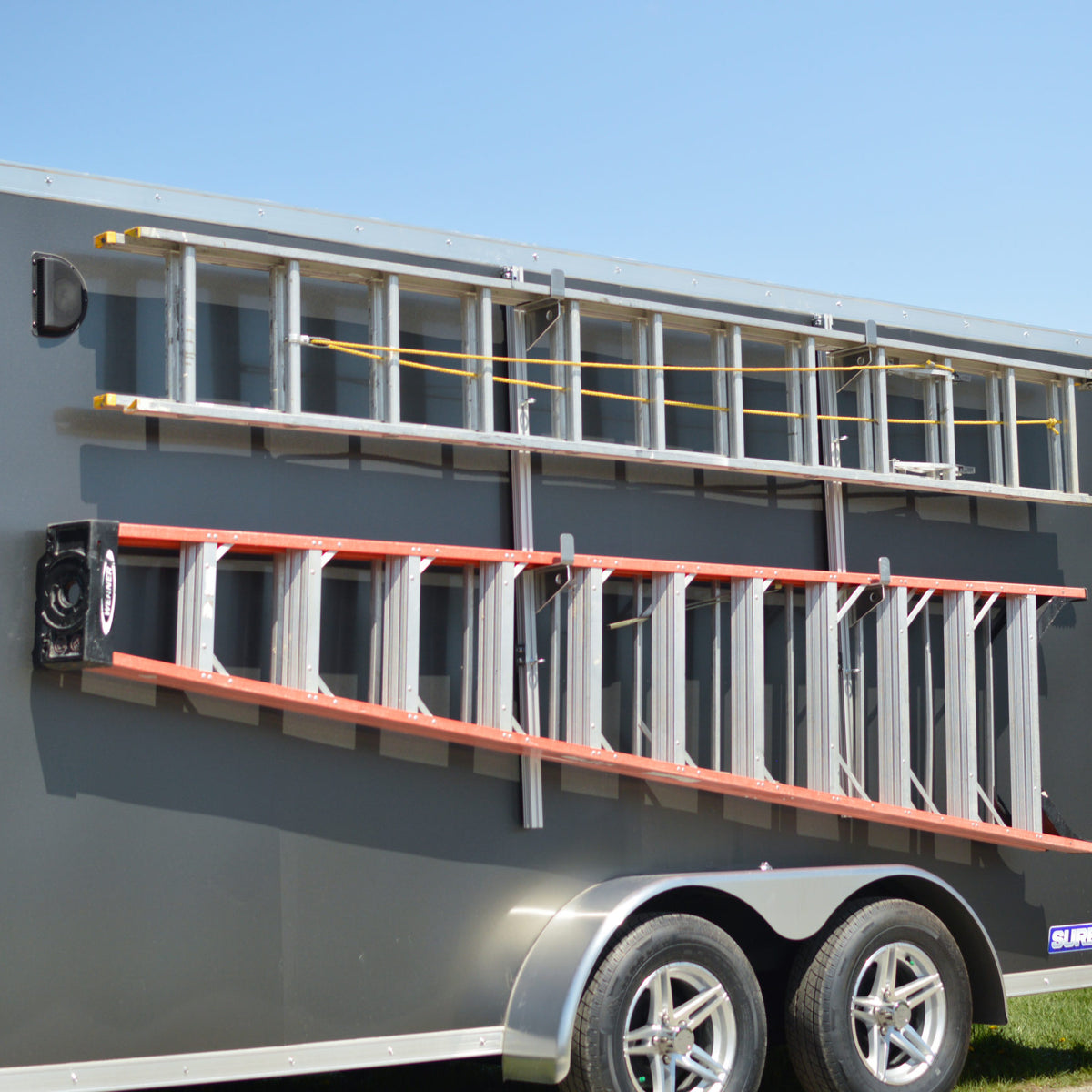 Side-Mounted Ladder Rack Holds 2 (Open/Enclosed Trailers & Box Trucks ...